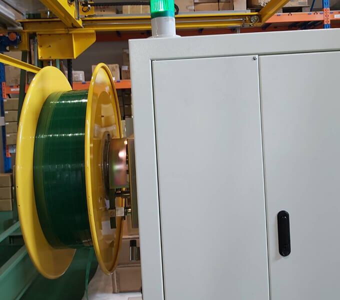 Pallet handling, Wrapping And Strapping - Chuen An